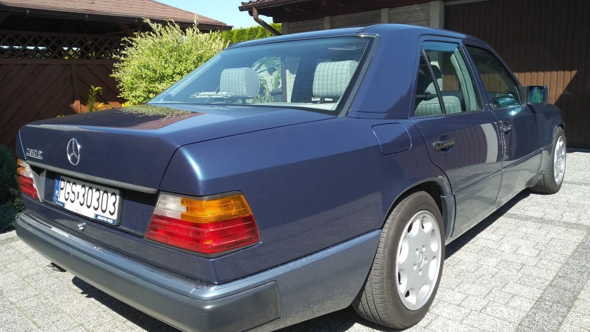 Mercedes W124 260E 1990 - 21 900 PLN - Otoklasyki.pl